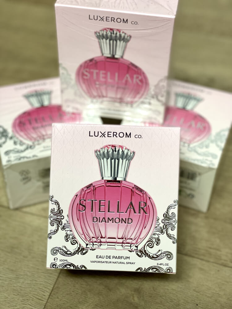 Perfume Stellar Diamond Con Esencia Floral Y Fondo Amaderado